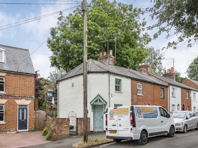 2 bedroom end of terrace house for sale