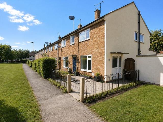 2 bedroom end of terrace house for sale