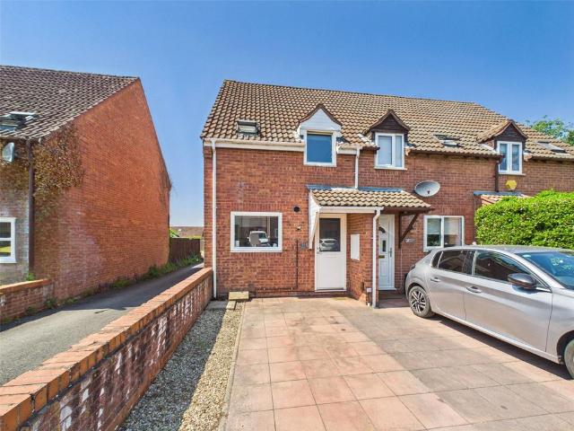 2 bedroom end of terrace house for sale