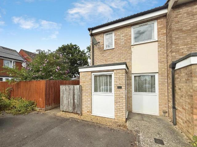 2 bedroom end of terrace house for sale