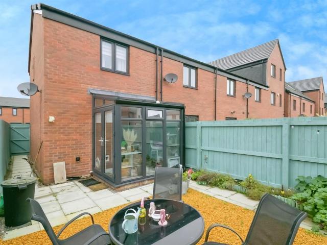2 bedroom end of terrace house for sale