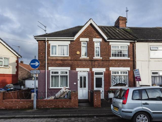2 bedroom end of terrace house for sale