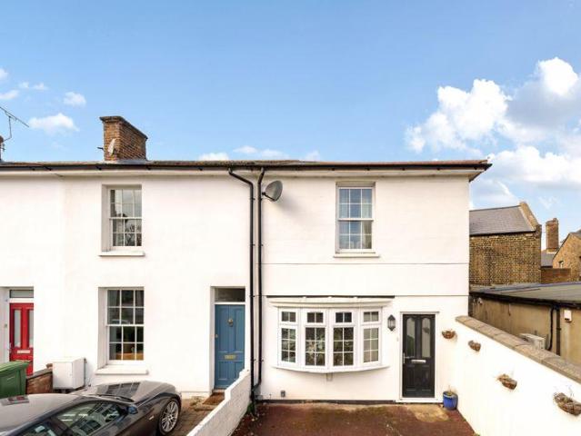 2 bedroom end of terrace house for sale