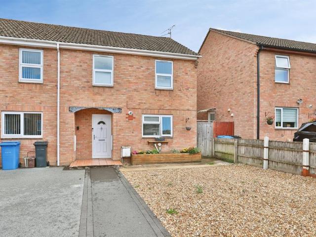 2 bedroom end of terrace house for sale