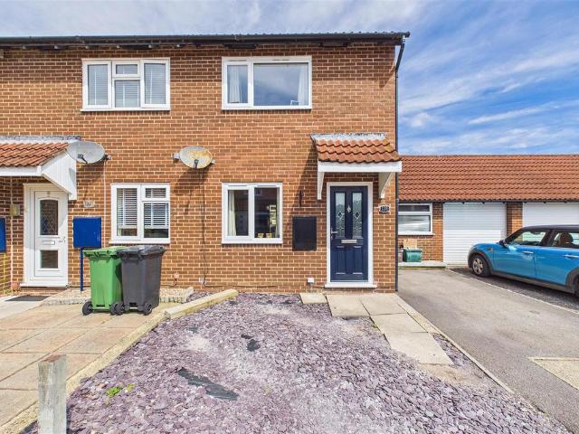 2 bedroom end of terrace house for sale