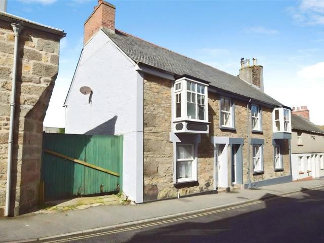 2 bedroom end of terrace house for sale