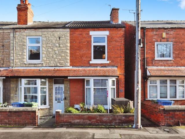 2 bedroom end of terrace house for sale