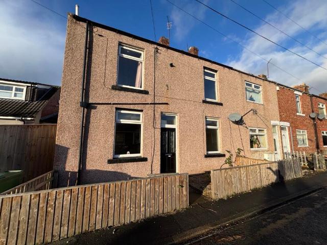 2 bedroom end of terrace house for sale