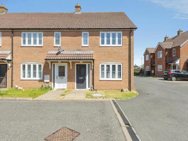 2 bedroom end of terrace house for sale