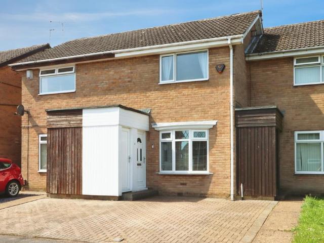 2 bedroom end of terrace house for sale