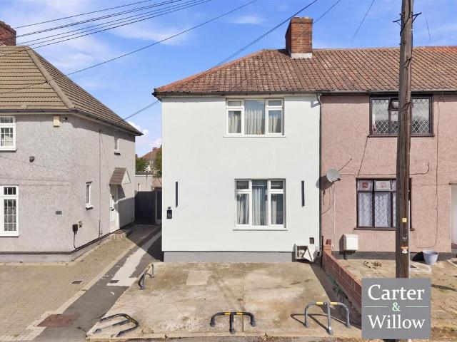 2 bedroom end of terrace house for sale