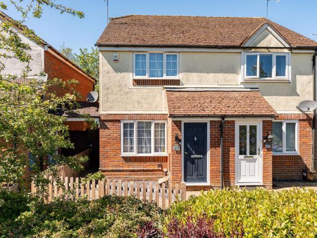 2 bedroom end of terrace house for sale