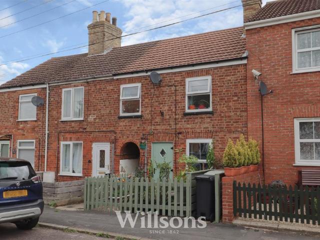 2 bedroom end of terrace house for sale