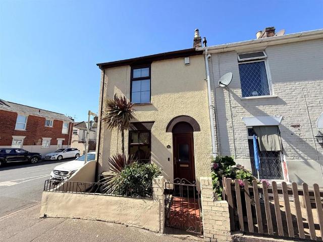 2 bedroom end of terrace house for sale