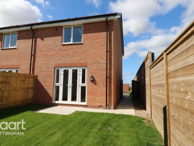 2 bedroom end of terrace house for sale