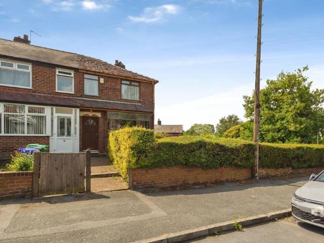 2 bedroom end of terrace house for sale