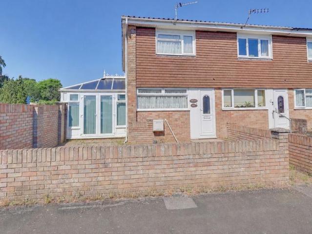 2 bedroom end of terrace house for sale