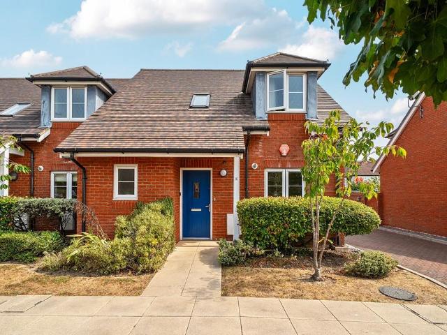 2 bedroom end of terrace house for sale