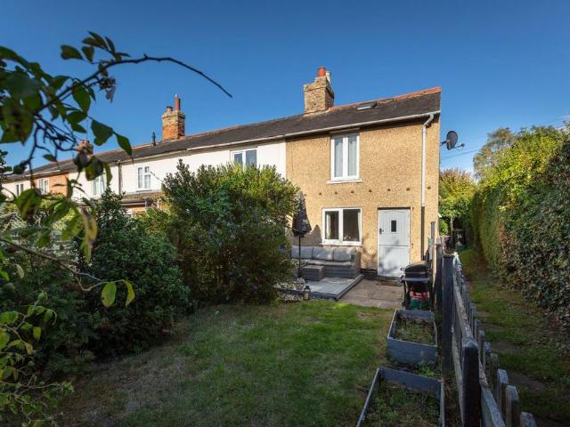 2 bedroom end of terrace house for sale