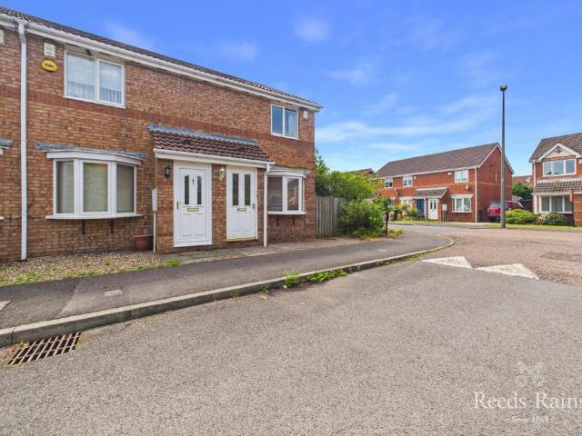 2 bedroom end of terrace house for sale