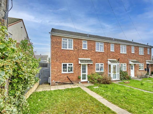 2 bedroom end of terrace house for sale