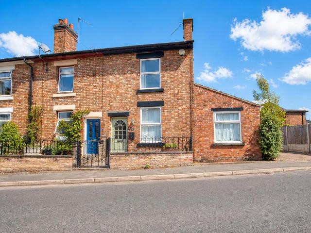 2 bedroom end of terrace house for sale