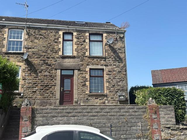 2 bedroom end of terrace house for sale