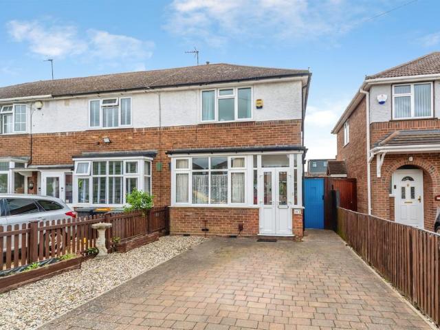 2 bedroom end of terrace house for sale