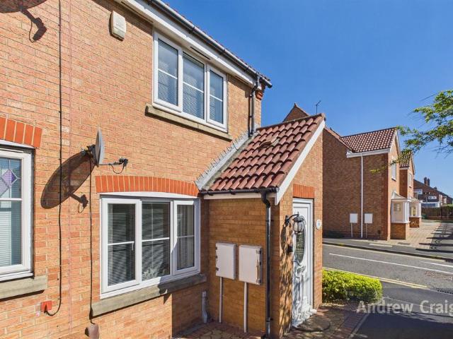2 bedroom end of terrace house for sale