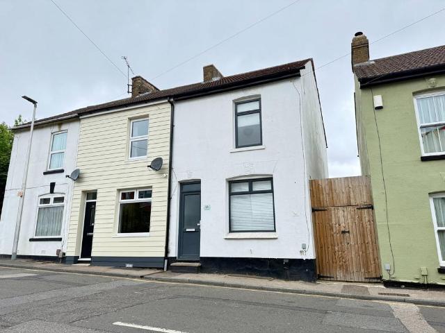 2 bedroom end of terrace house for sale
