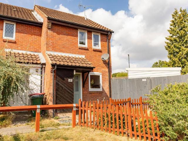 2 bedroom end of terrace house for sale