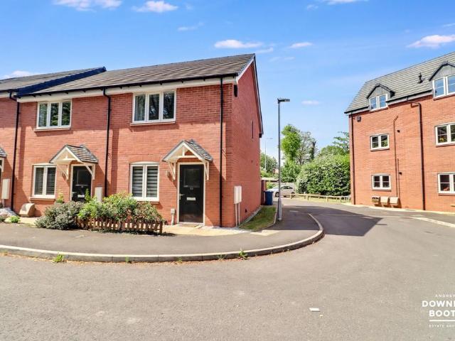 2 bedroom end of terrace house for sale