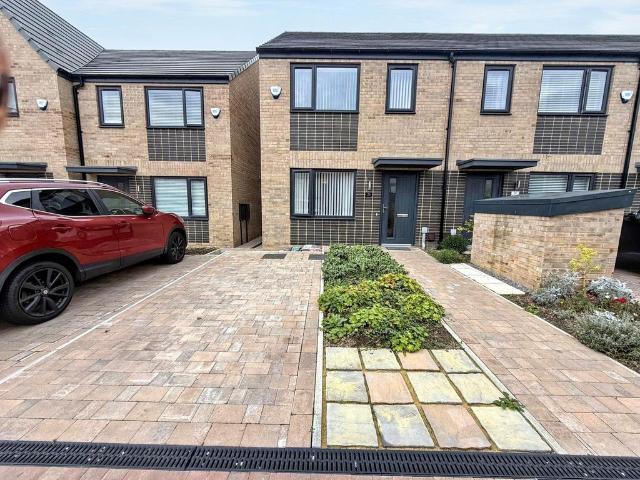 2 bedroom end of terrace house for sale