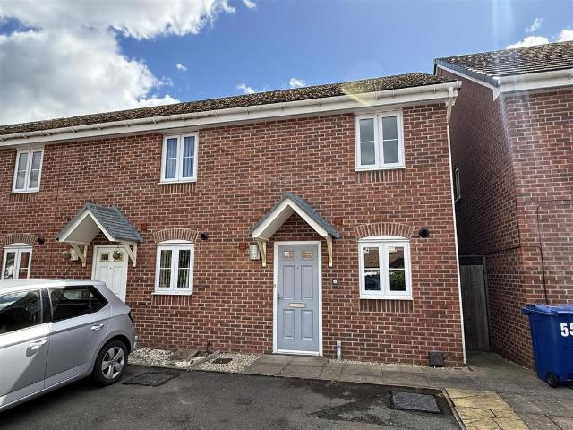 2 bedroom end of terrace house for sale
