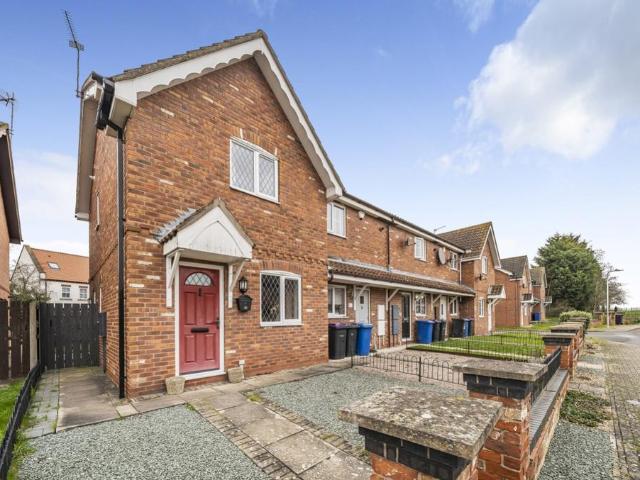 2 bedroom end of terrace house for sale