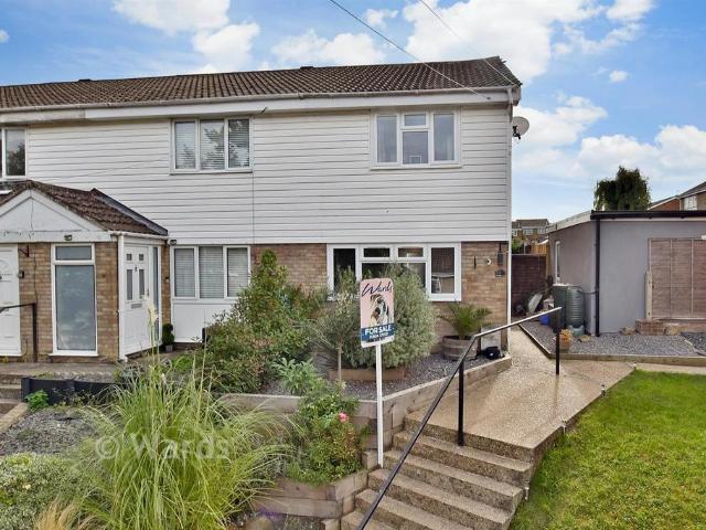 2 bedroom end of terrace house for sale