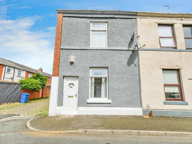 2 bedroom end of terrace house for sale