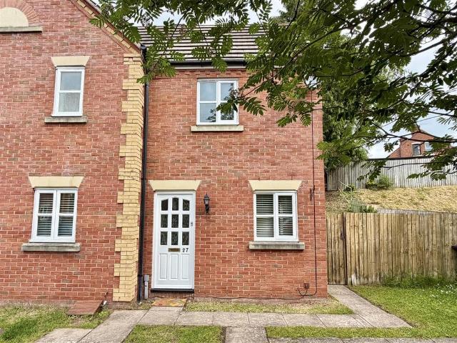 2 bedroom end of terrace house for sale