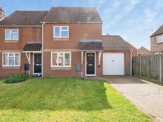 2 bedroom semi detached house for sale