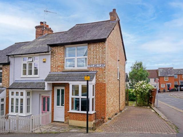 2 bedroom end of terrace house for sale