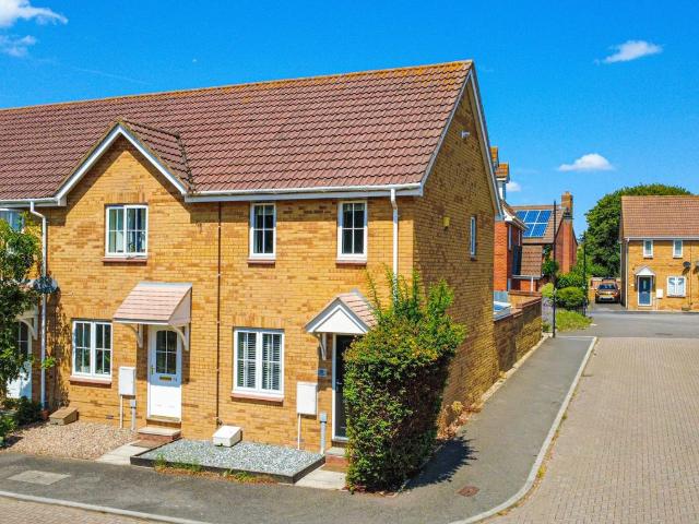 2 bedroom end of terrace house for sale