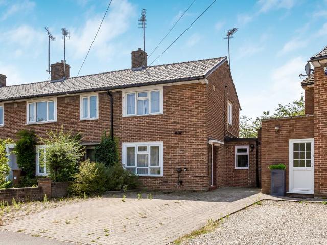2 bedroom end of terrace house for sale
