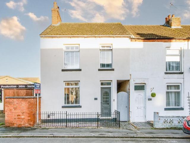2 bedroom end of terrace house for sale
