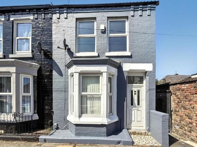2 bedroom end of terrace house for sale