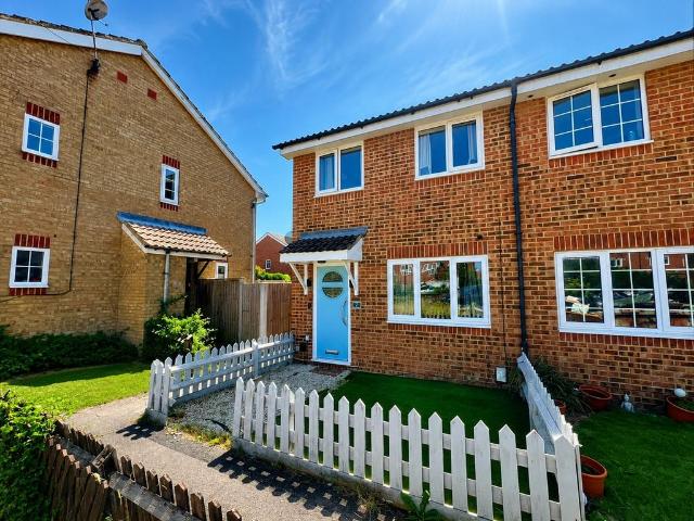 2 bedroom end of terrace house for sale