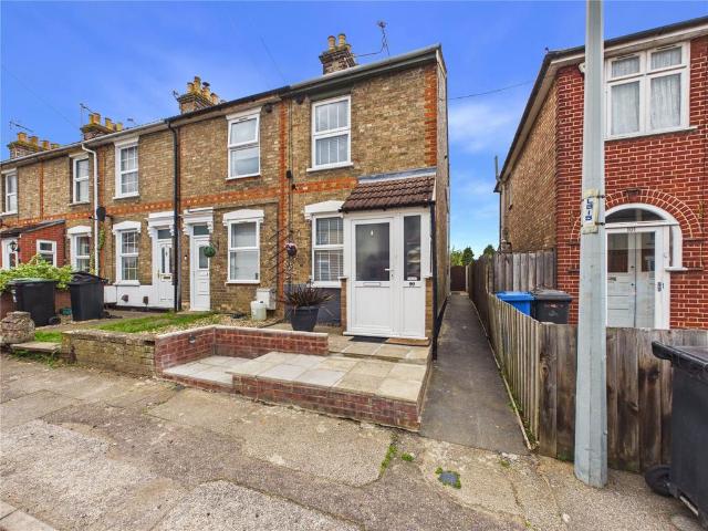 2 bedroom end of terrace house for sale