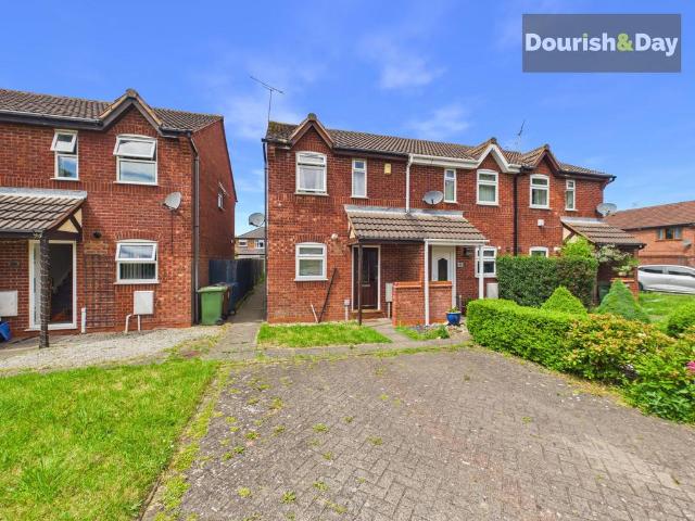 2 bedroom end of terrace house for sale