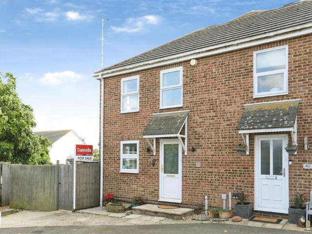 2 bedroom end of terrace house for sale