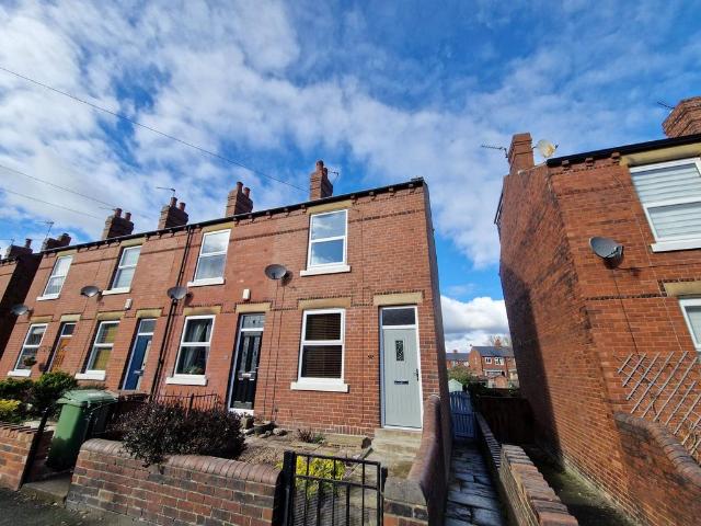 2 bedroom end of terrace house for sale