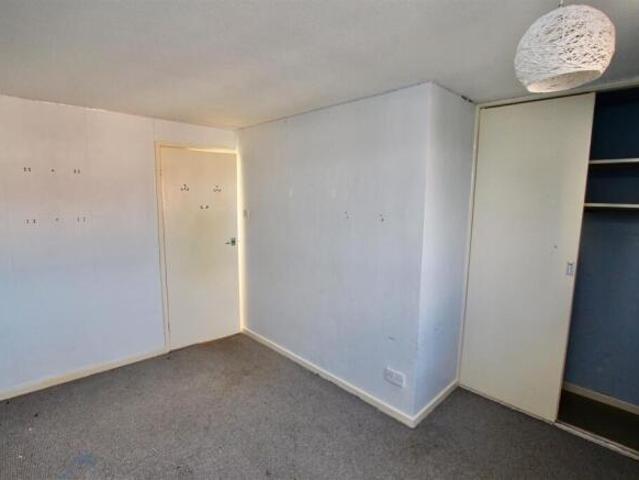 2 bedroom end of terrace house for sale in 10 Anzio Close, Lincoln, LN1